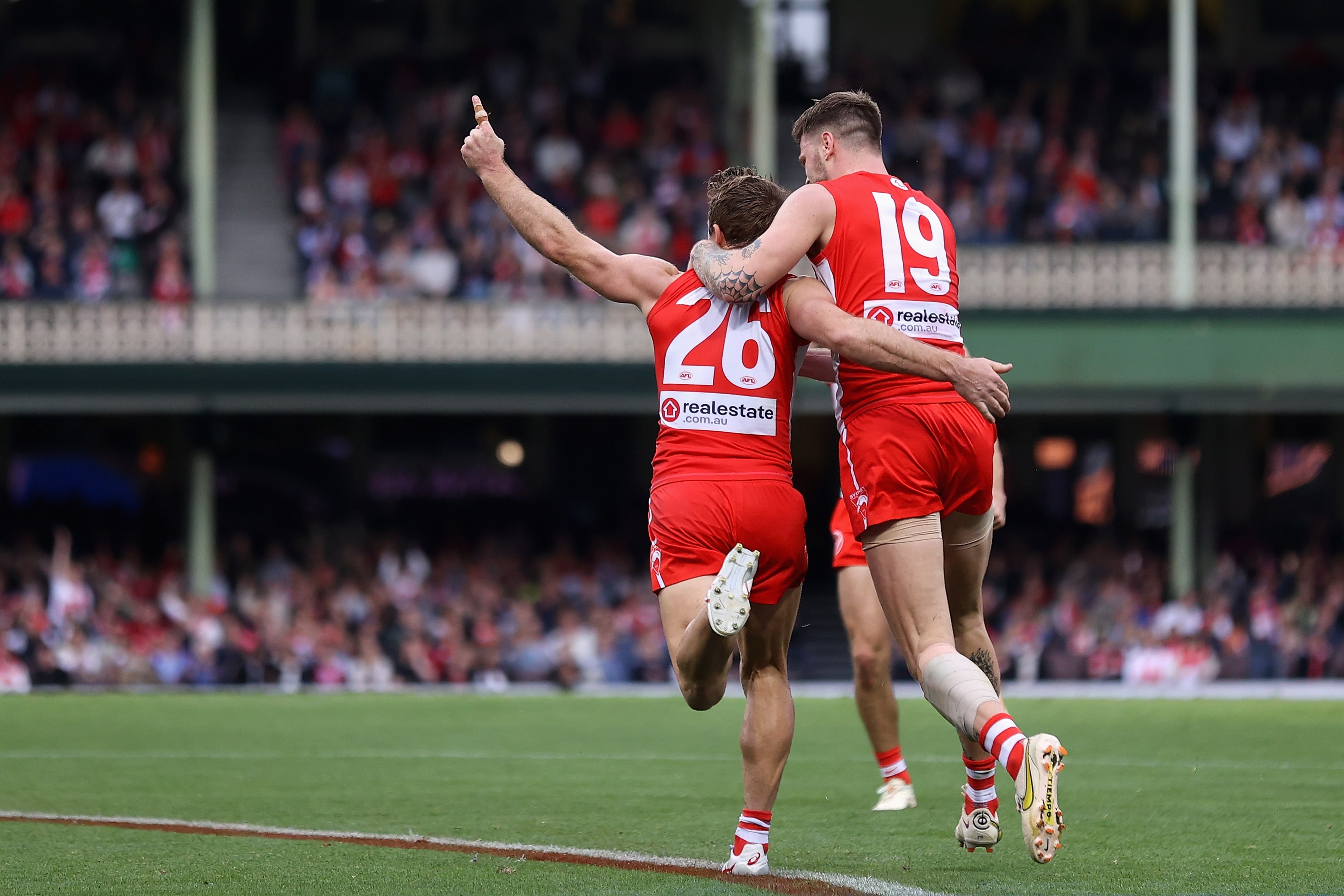 Swans duo earn coaches votes in Round 7