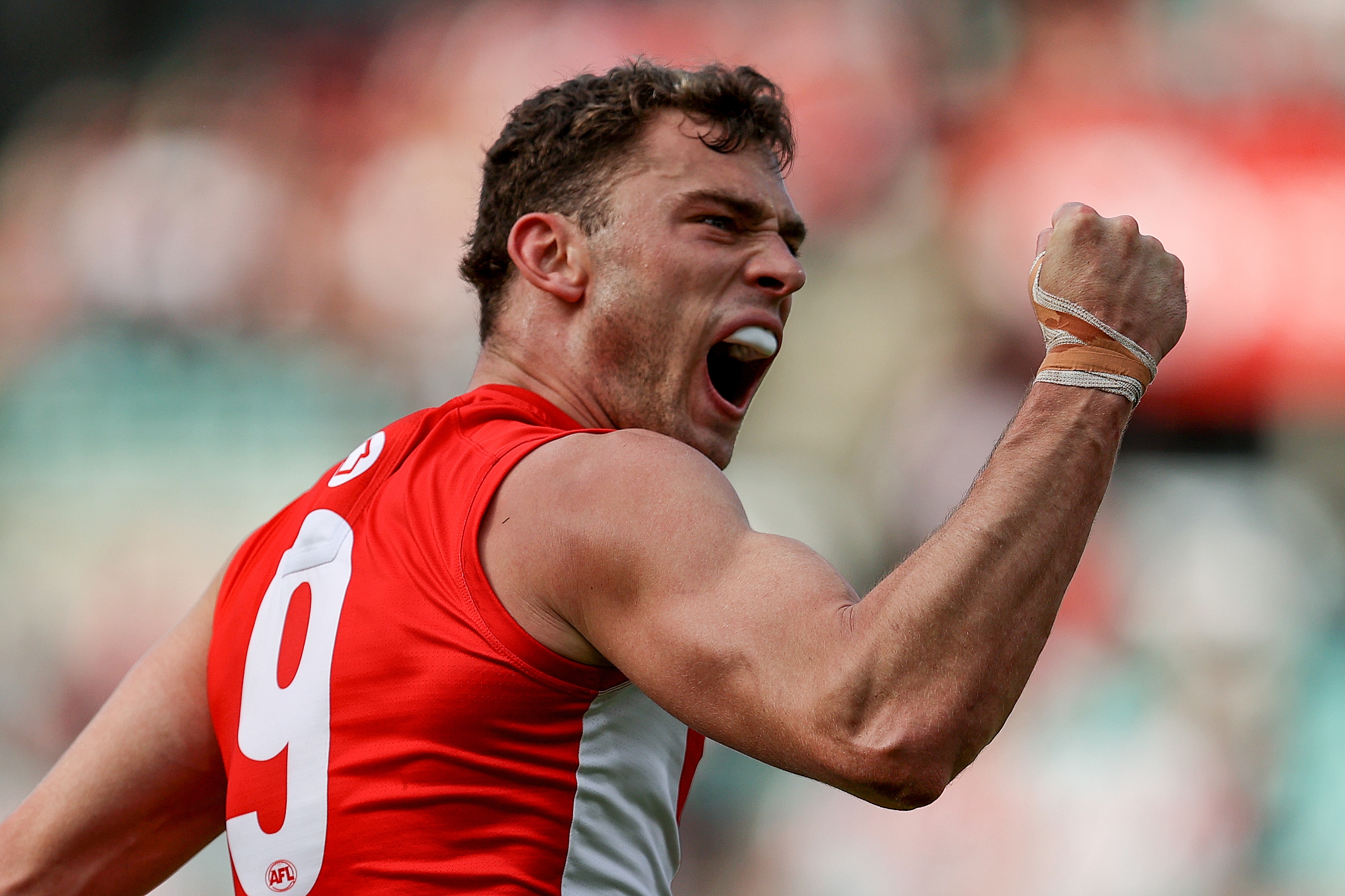 Four Swans claim coaches votes in Round 22