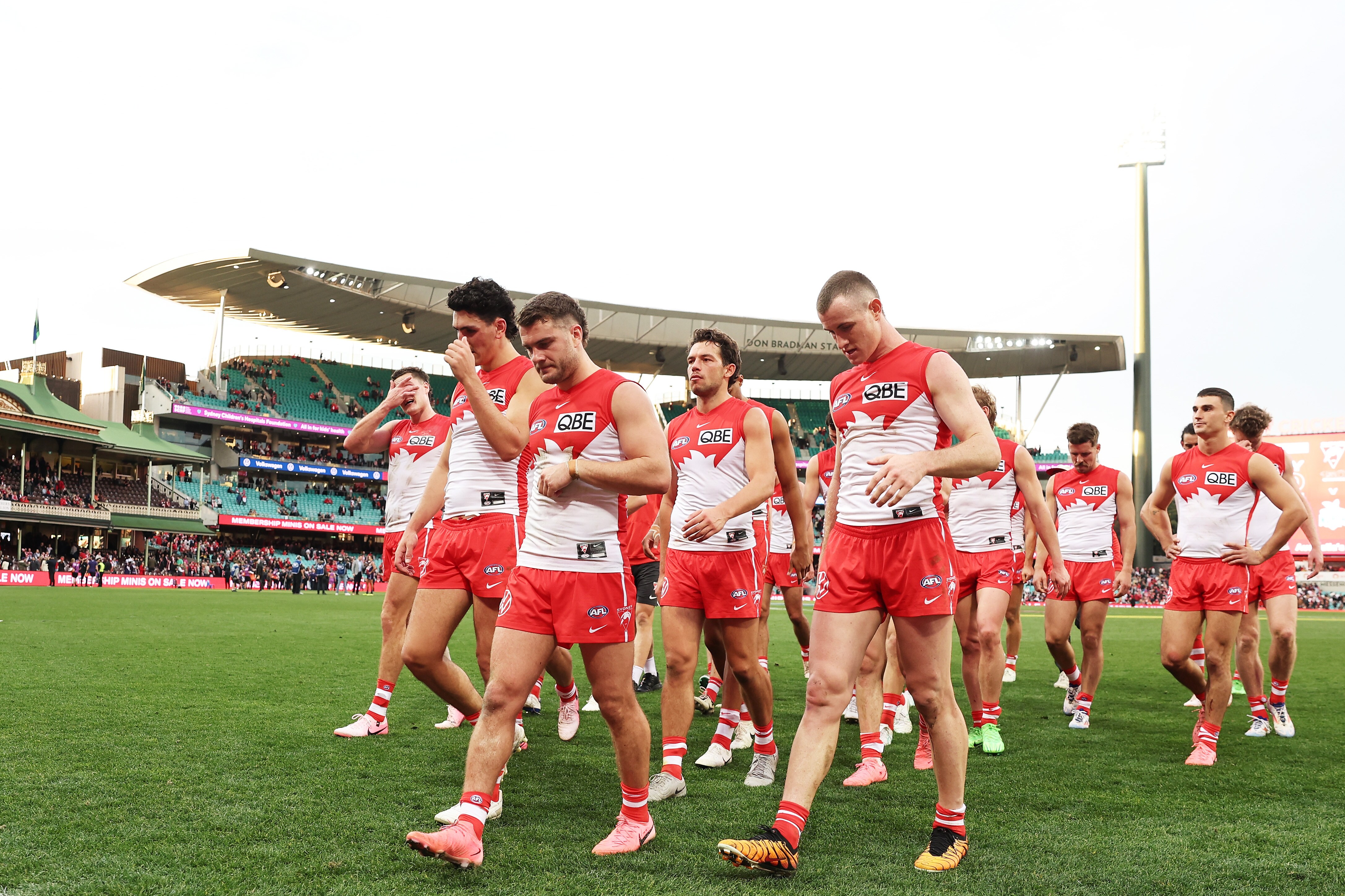 Swans fall short at SCG