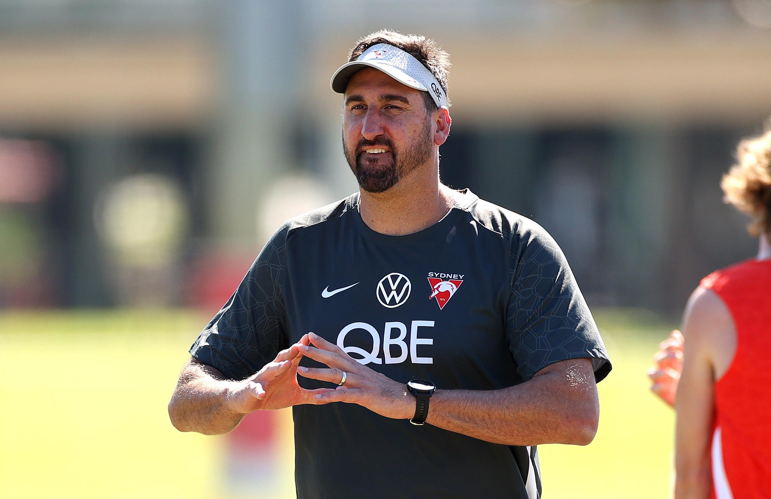 Dean Cox to stay in Sydney