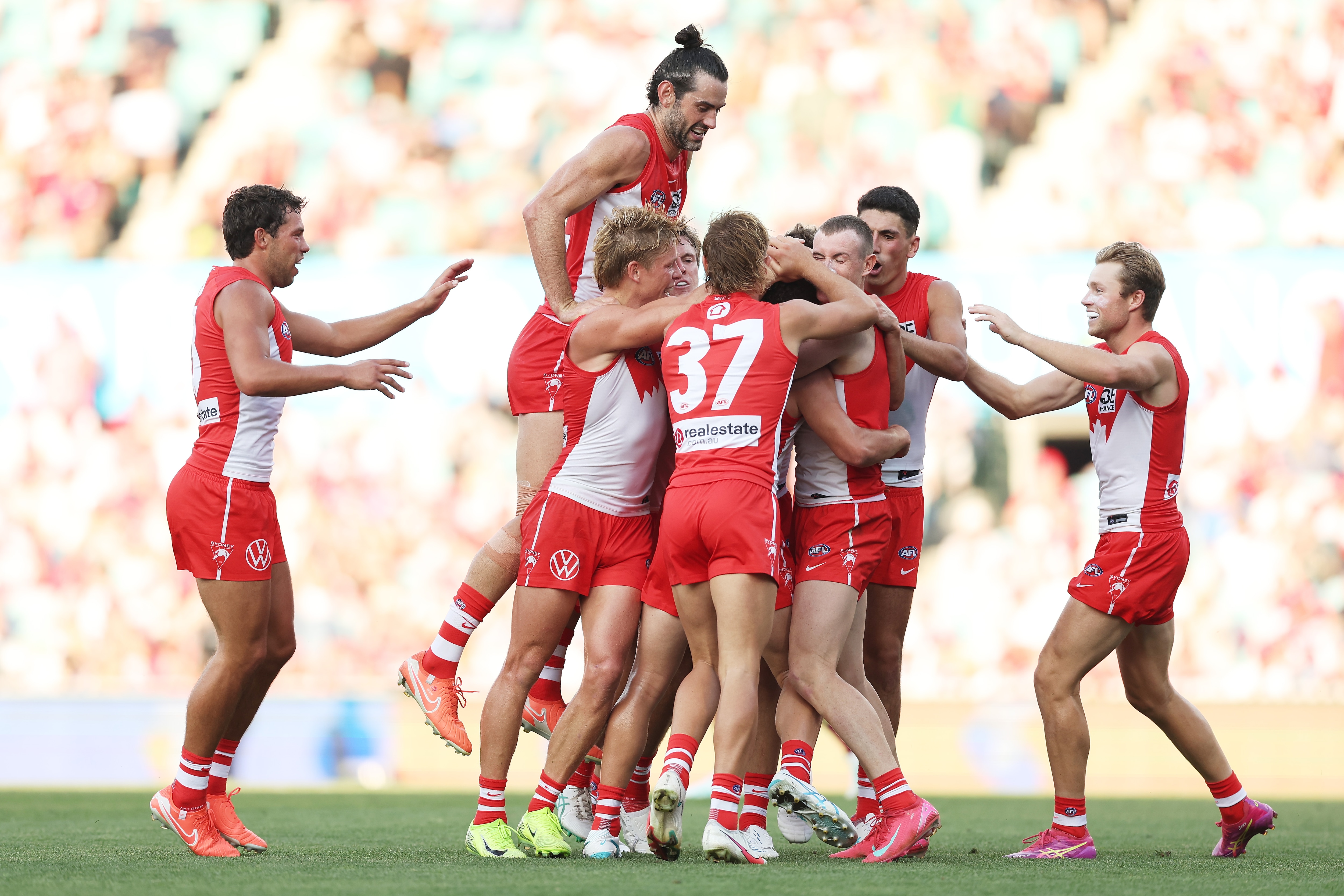 Red and White News: Round 2, 2025