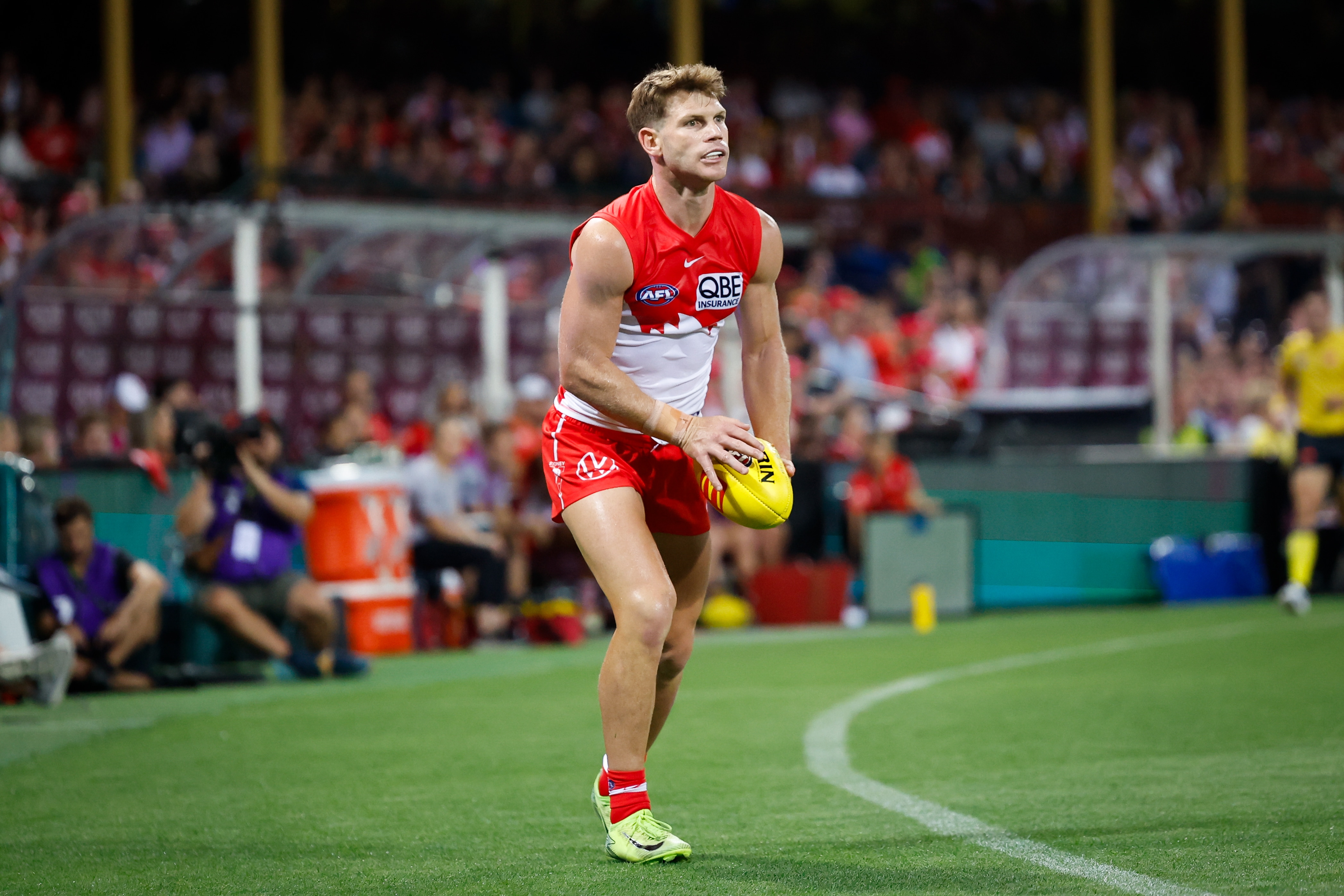 VFL TEAM: Adams, Snell return for Essendon clash