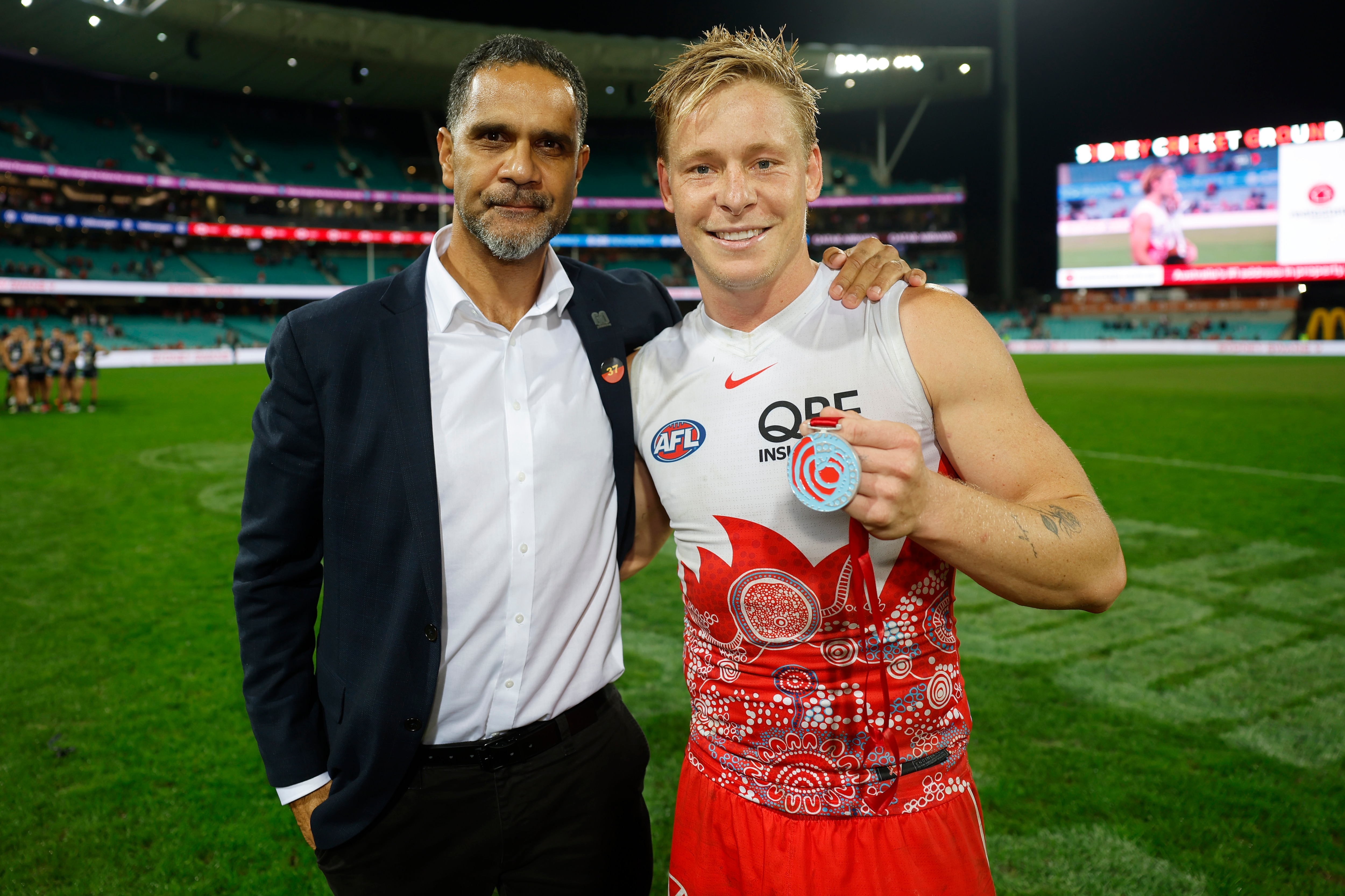 Heeney claims third Goodes-O'Loughlin medal