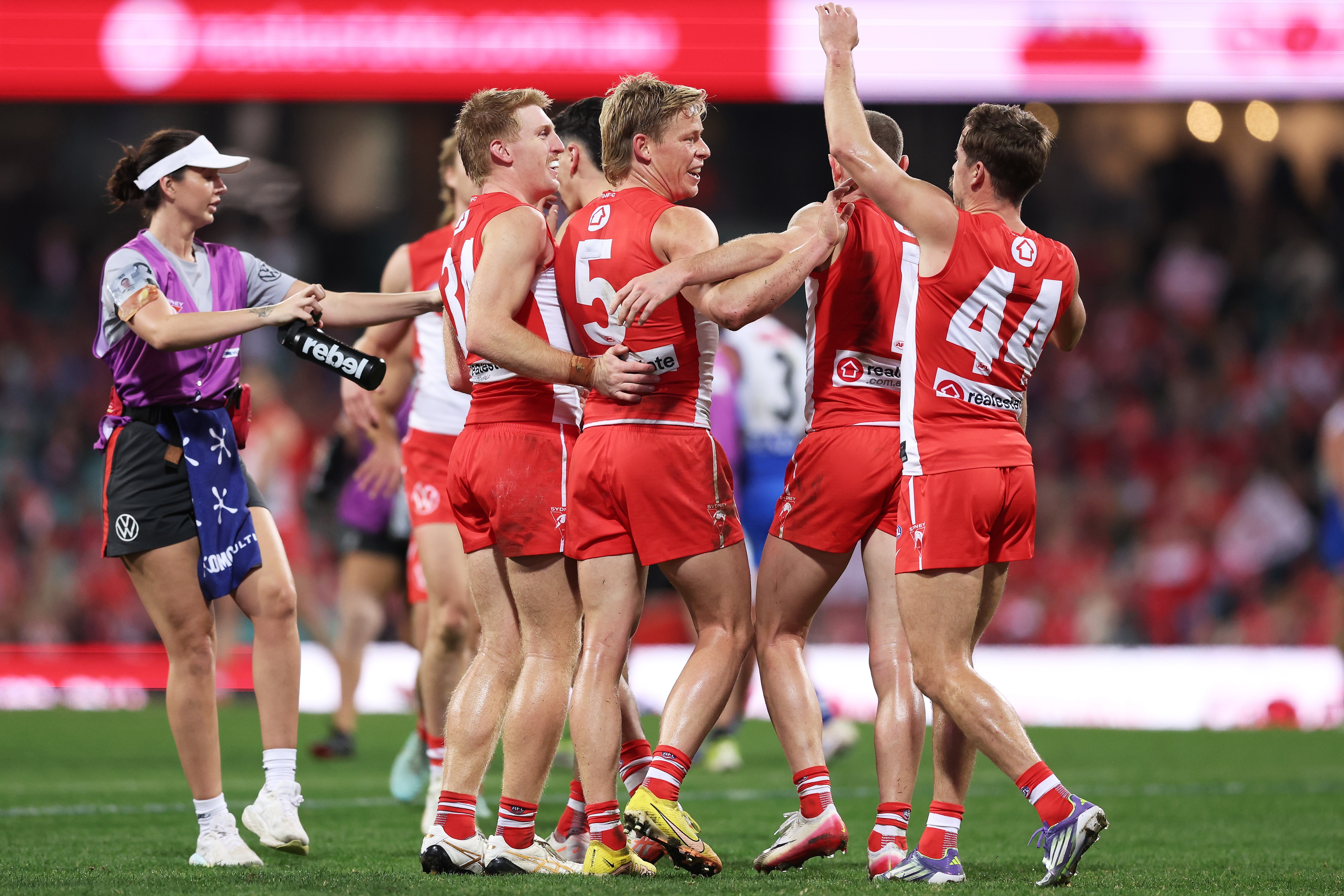 Swans fight their way to win over North Melbourne