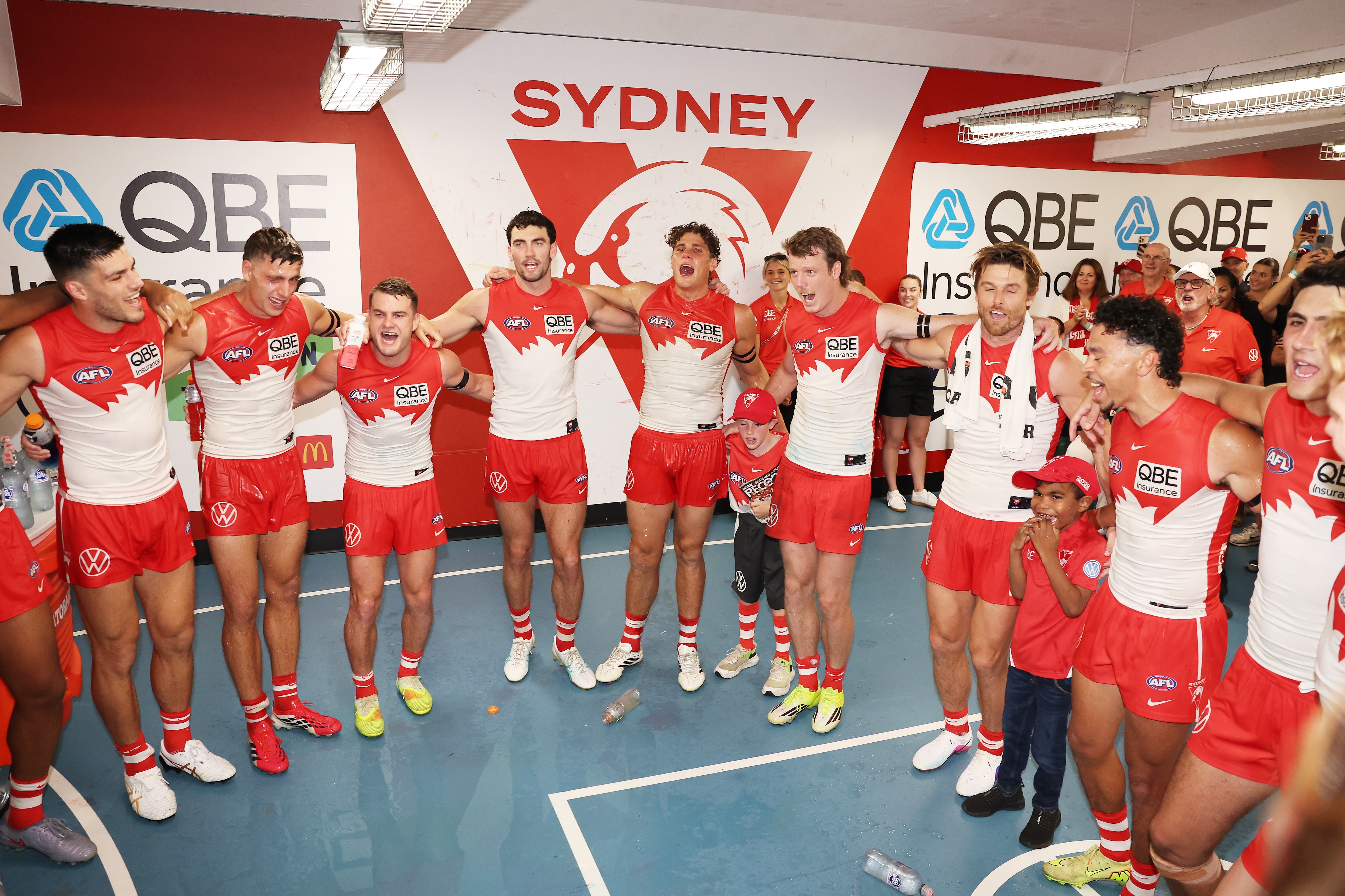 Red and White News: Round 1, 2026