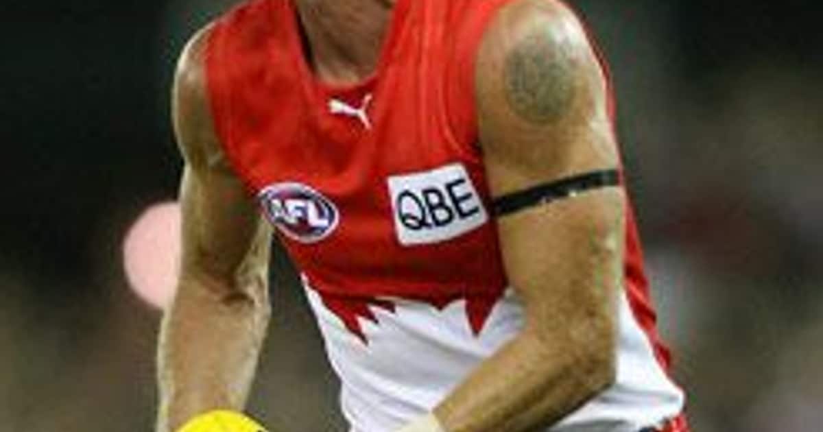 Kirk announces his retirement