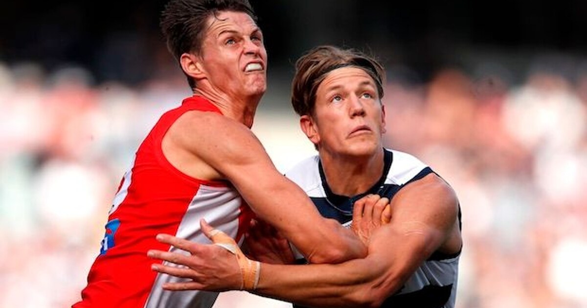 Swans share coaches votes