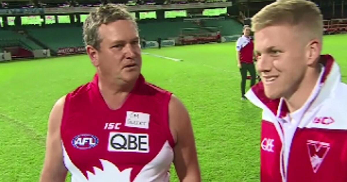 SwansTV - Tim Gilbert trains with the Swans