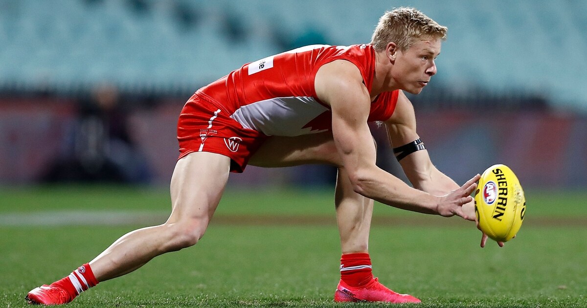 Heeney leads new award