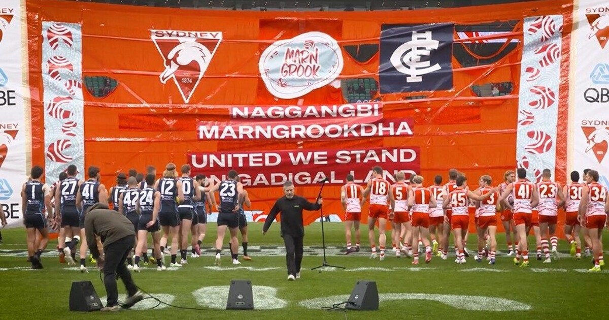 Timelapse - Marn Grook Banner Making