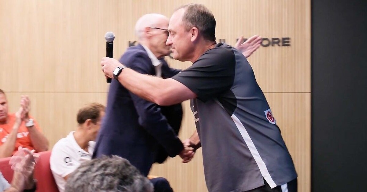 Swans introduce Dean Moore Award