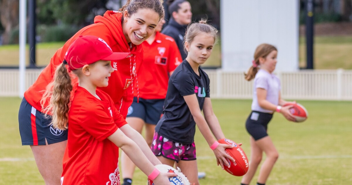 Girls footy takes over Newcastle