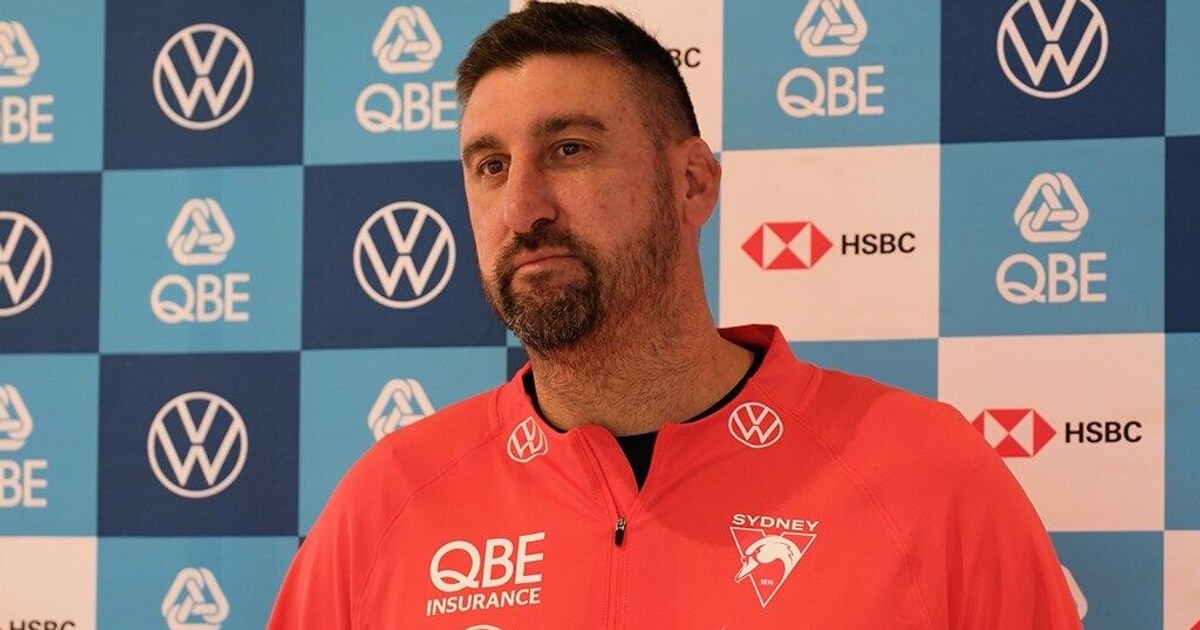 "He's been a great player for that football club for a long time" - Cox